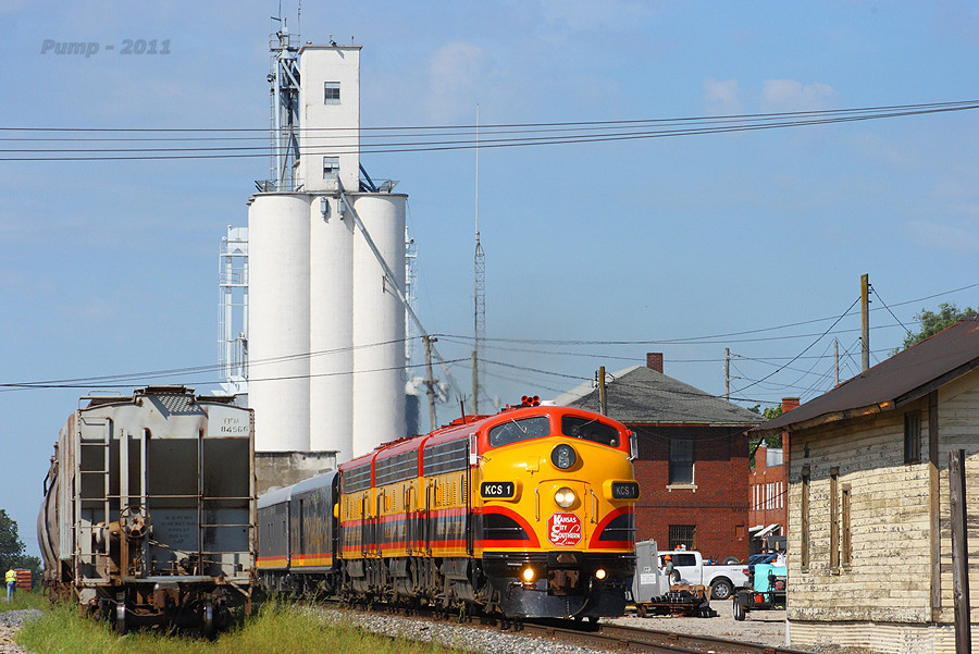 Eastbound KCS Special Business Train - The Southern Belle